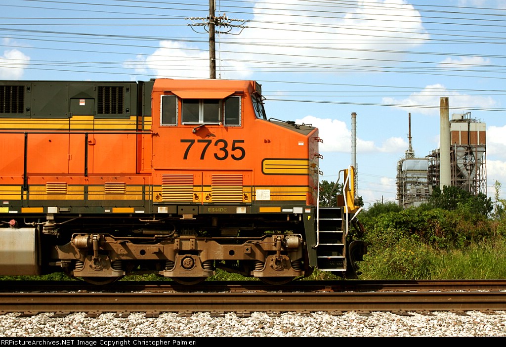 BNSF 7735